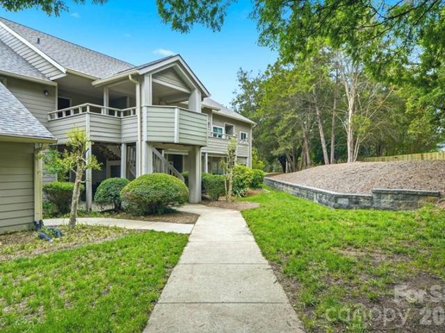 2500 Stradbrook Dr Apt A, Charlotte, NC 28210
