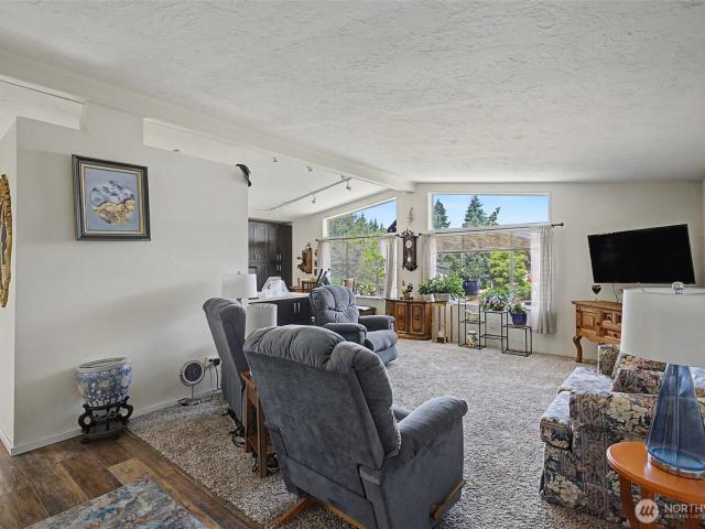 2500 S 370th # 182