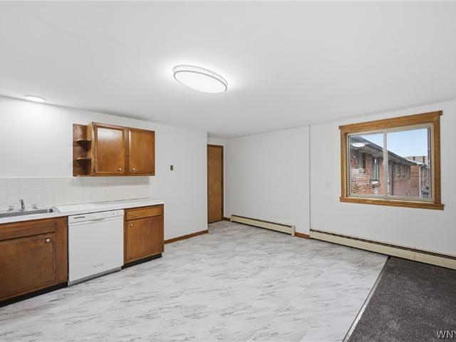 2500 Sheridan Drive # 16