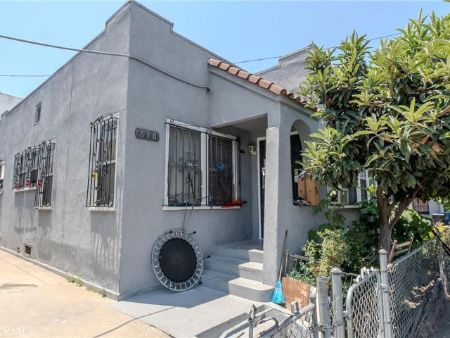 2500 Trinity St, Los Angeles, CA 90011 | MLS #DW25165