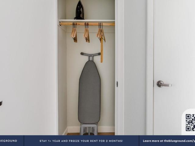 2500 Webster Street 1 Bedroom Apartment for Rent at 2500 Webster St #1830, Oakland, CA 94612 Northgate Waverly