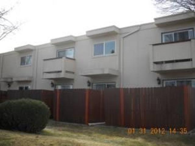 $2500 / 4br PRELEASE Updated 3 story Boulder 30th &Euclid map