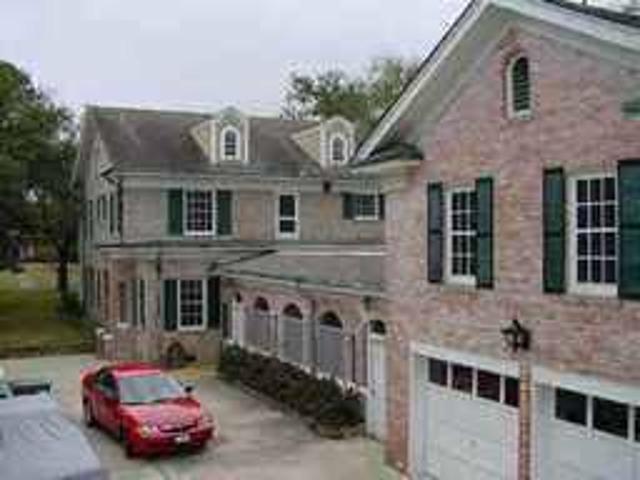 $2500 / 4br Southern Colonial with Indoor Pool in Area of Intercoastal Canal Port Arthur map