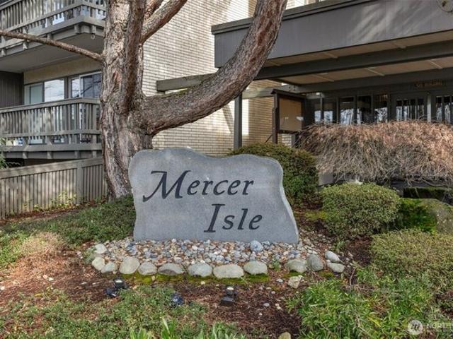 2500 81st Ave SE Apt 118, Mercer Island, WA 98040
