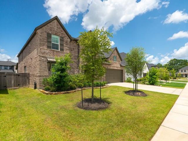25011 Stella Falls Ln, Tomball, TX 77375