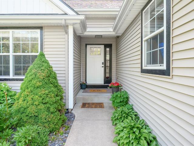 25015 Silver Oaks Boulevard