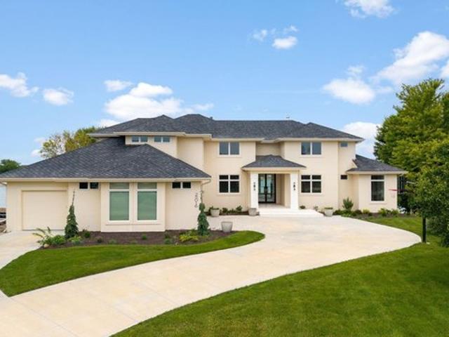 25016 Emile Cir, Waterloo, NE 68069