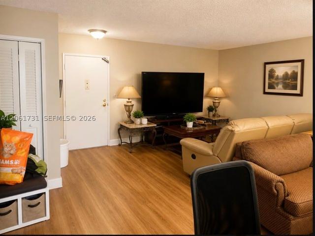 2501 NW 41st Ave Apt 302, Lauderhill, FL 33313
