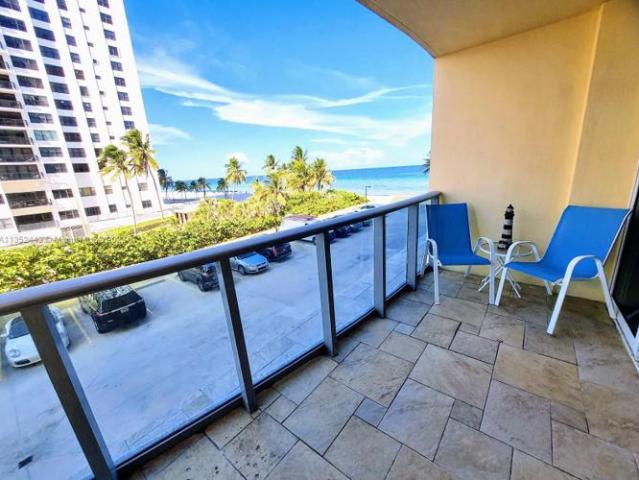 2501 Ocean Dr S #307 Available April 4, Hollywood, FL 33019