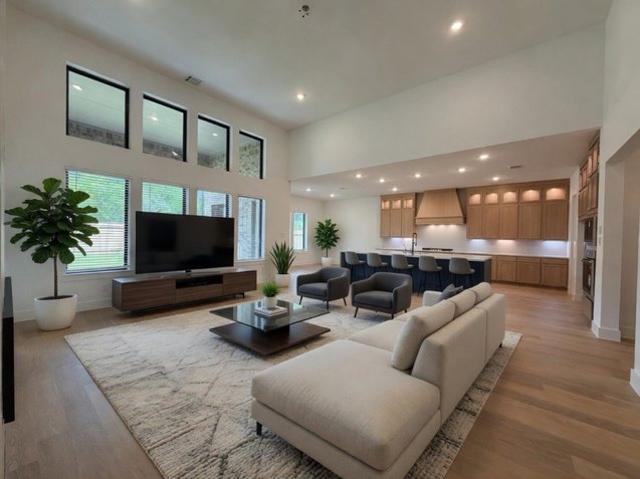 2501 Barton Creek Trl, Friendswood, TX 77546