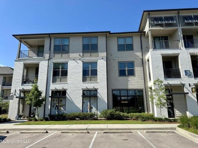 2501 Bienville Boulevard, 330, Ocean Springs, MS 39564