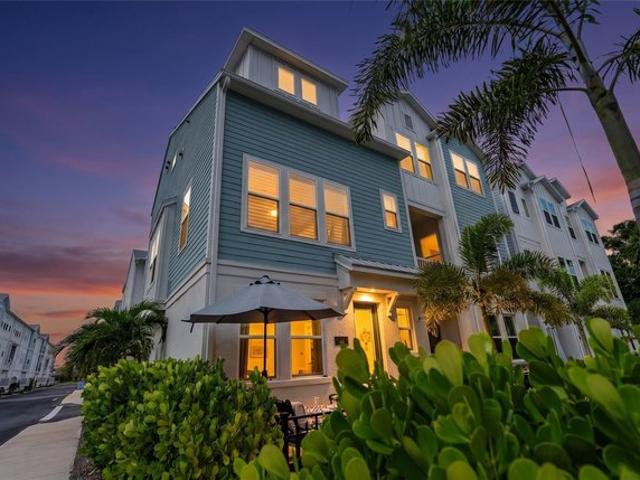 2501 Boone Ct, Sarasota, FL 34237