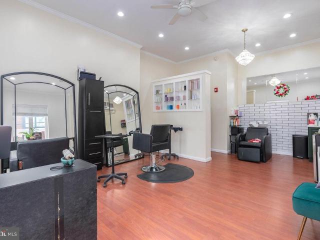 2501 Carpenter Street # 1F