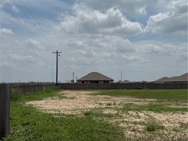 2501 Dartmouth St, Weslaco, TX 78596