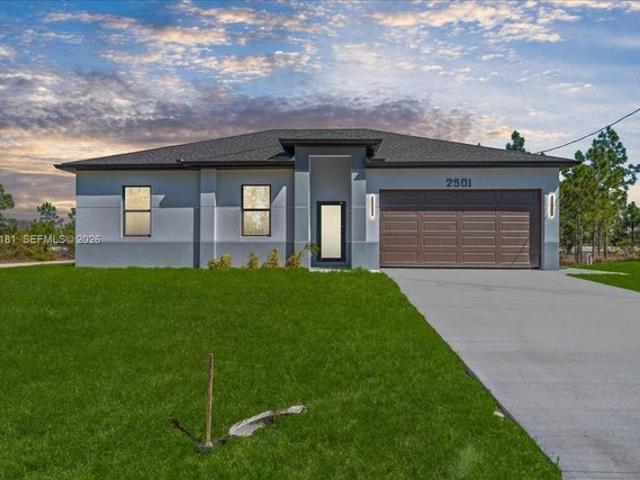 2501 E 15th St, Lehigh Acres, FL 33972