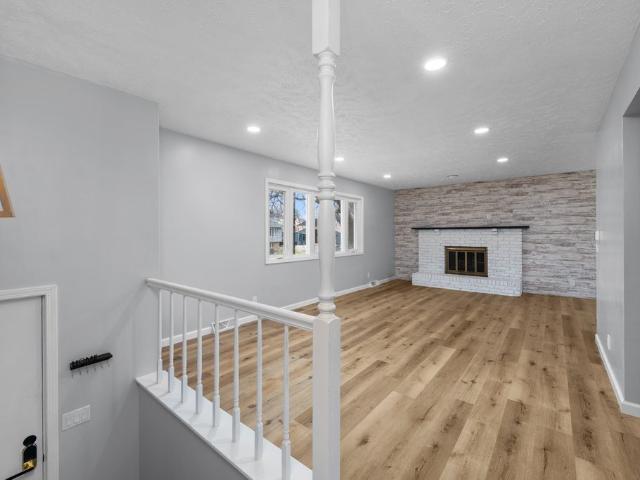2501 E 34th Street Court
