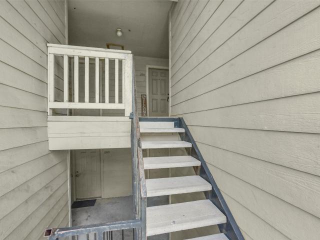 2501 Gulf Freeway 258C