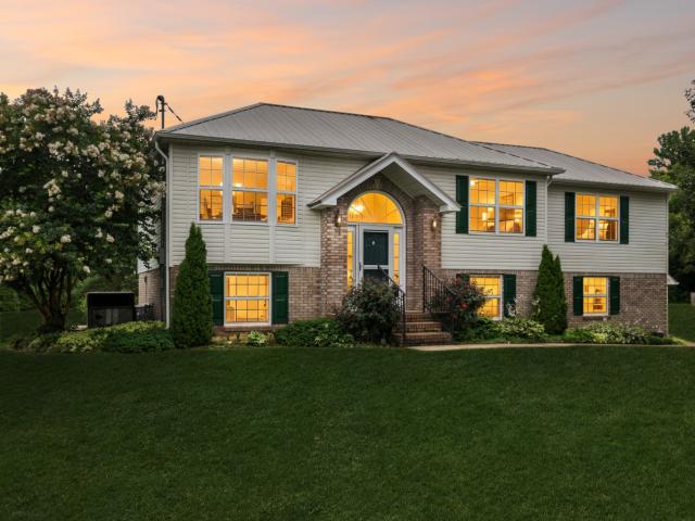 2501 Golden Pond Ln