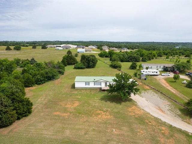 2501 Kelly Rd, Guthrie, OK 73044
