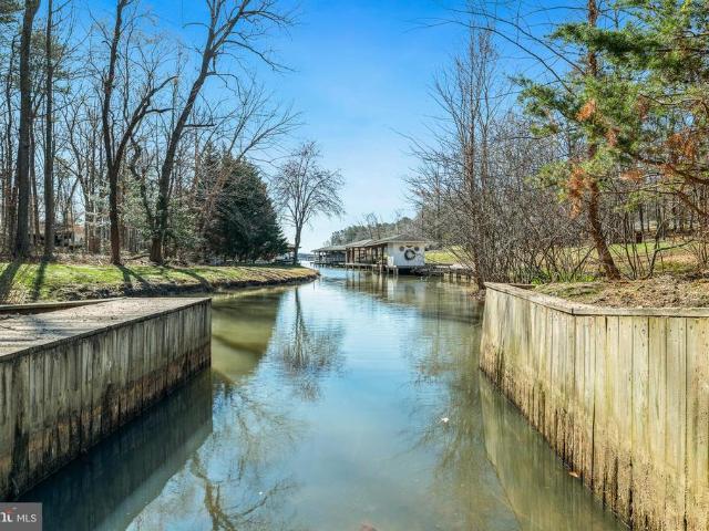 2501 lake forest lane