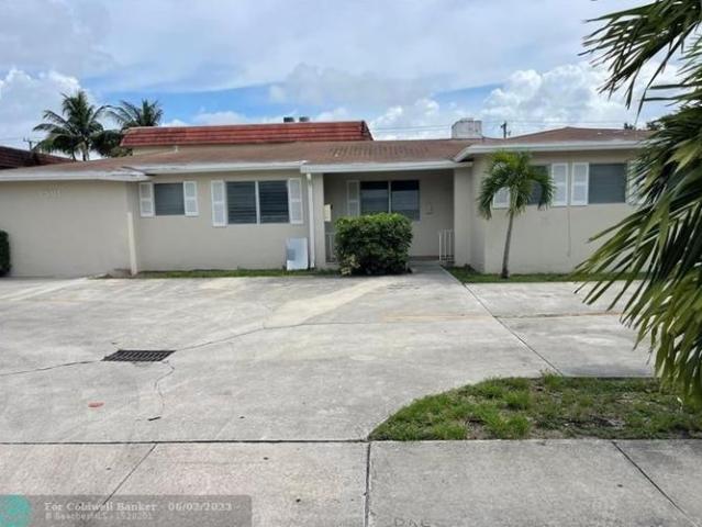 2501 Lincoln St, Hollywood, FL 33020