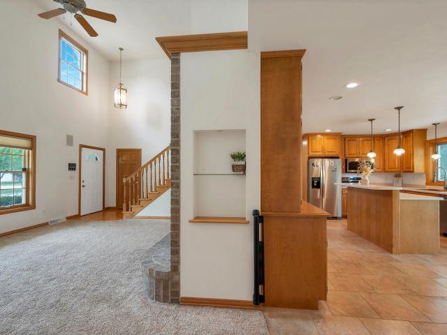 2501 LOPEZ Lane