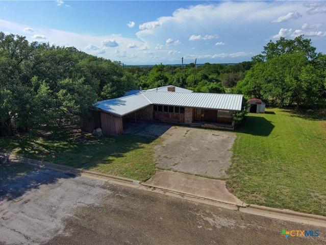 2501 Lowrey Dr, Gatesville, TX 76528