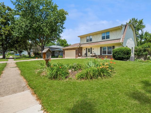 2501 Pleasant Street