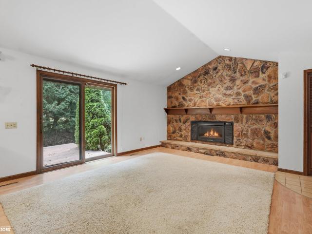 2501 Sunrise Lane