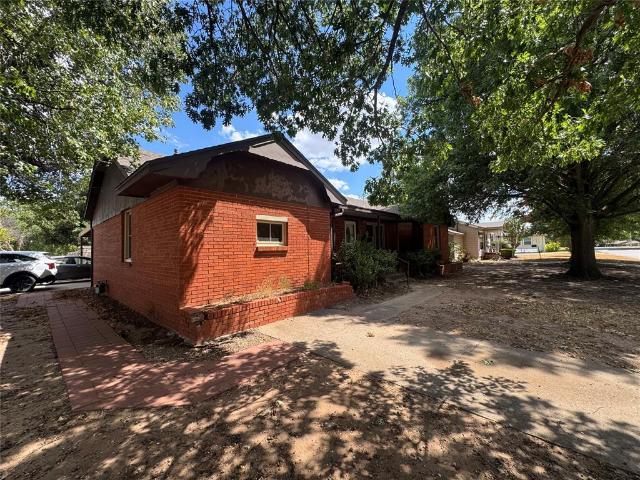 2501 S 18th Street