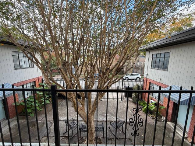 2501 Yoakum Blvd, Unit 12, Houston, TX 77006 | MLS #65613 | Compass