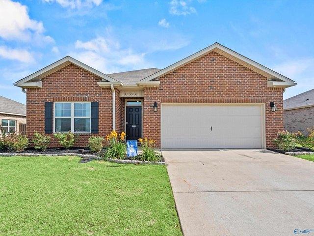 25020 Delilah Cir, Athens, AL 35613