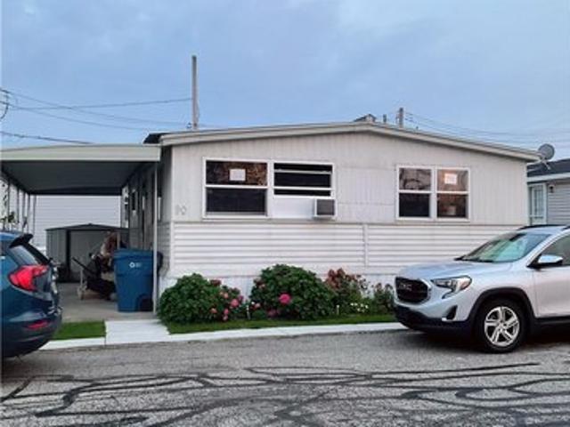 25021 Aurora Rd Trlr 90, Bedford Heights, OH 44146