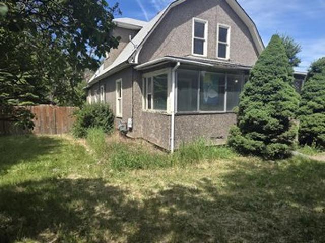 2502 N 2nd St, La Grande, OR 97850