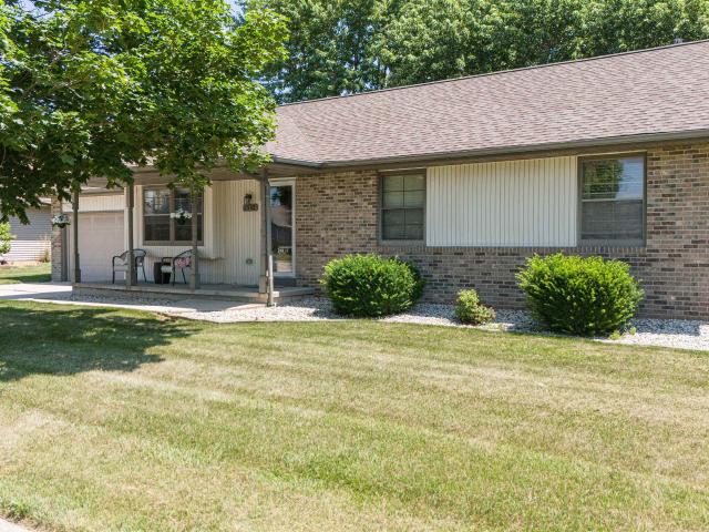 2502 North Wuthering Hills Drive