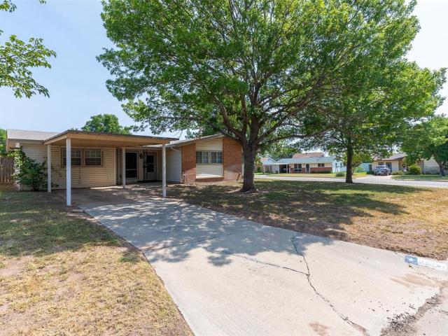 2502 Bennett Drive
