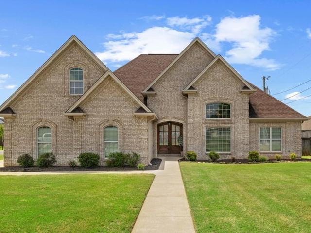 2502 Brown St, Muscle Shoals, AL 35661