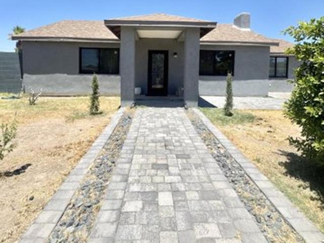 2502 E Edgemont Ave, Phoenix, AZ 85008