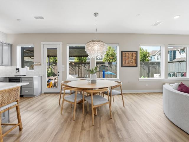 2502 Eason Lane