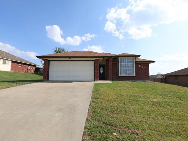 2502 Eastwood Dr, Killeen, TX 76549