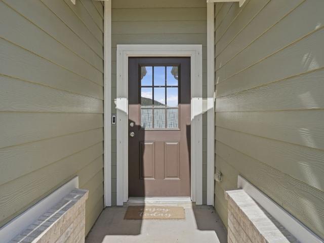 2502 Gelding Manor Drive