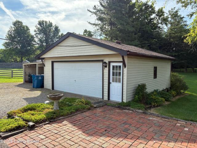 2502 Holly Ln