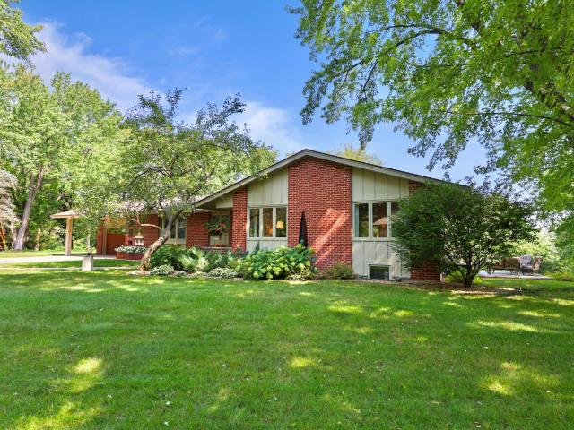 2502 Island View Drive