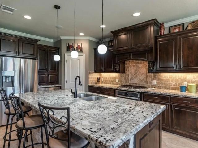 2502 Kimbolton Drive