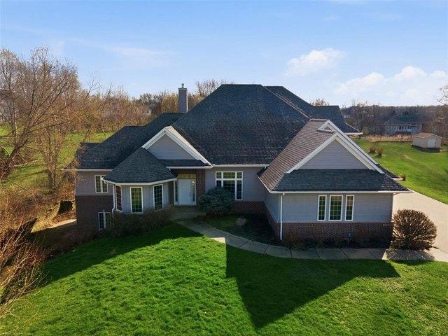 2502 River Run Ct, Cedar Rapids, IA 52411
