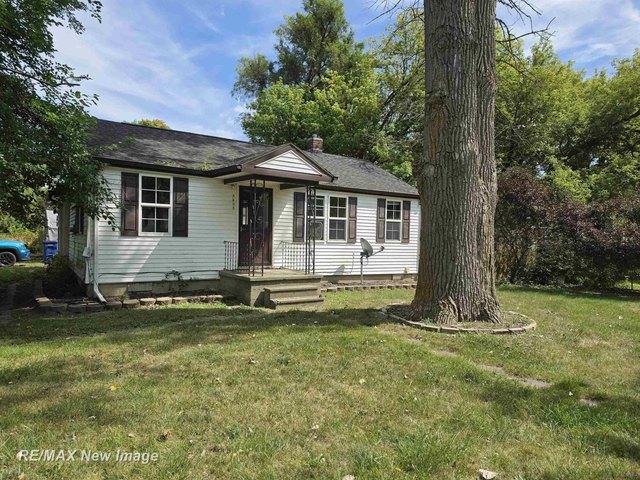 2502 S 24th St, Saginaw, MI 48601
