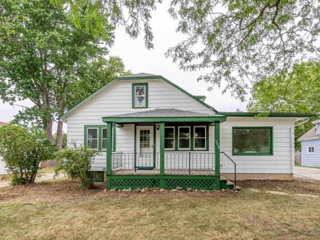 2502 W Kimberly Ave, Milwaukee, WI 53221