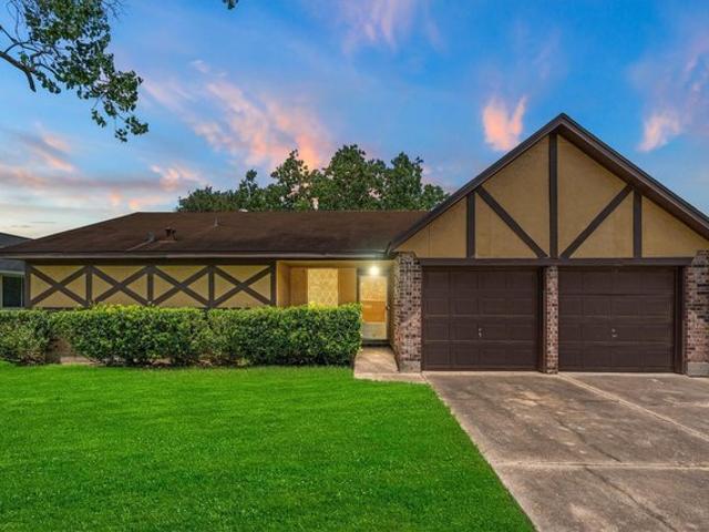 2502 Woodwild Dr, Houston, TX 77038
