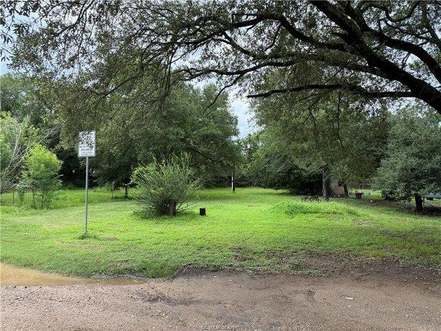 2503/2 Emerald Dr, Bryan, TX 77803