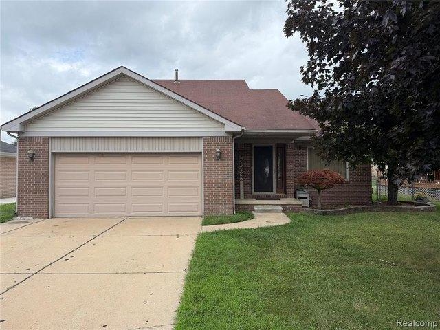 25032 Richard St, Taylor, MI 48180